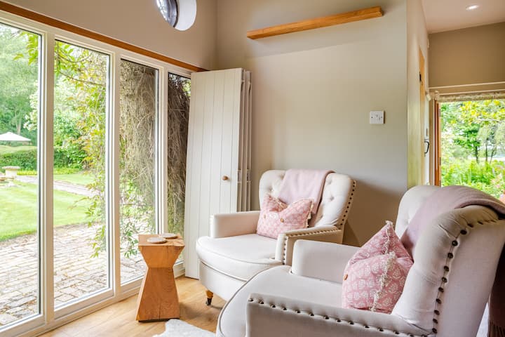 Old Piggery Orlestone Cute Country Conversion - Kent