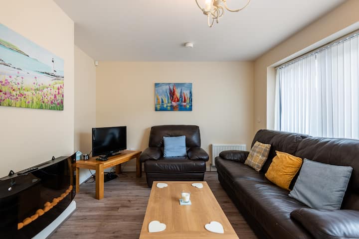 Seafield Mews, Portstewart - Very Close To Prom!!! - Portstewart
