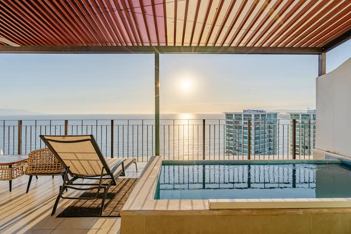 Beautiful Beachfront Penthouse With Private Pool - Puerto Vallarta