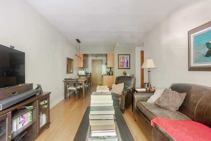 Comfortable, Sunny Room - New York City