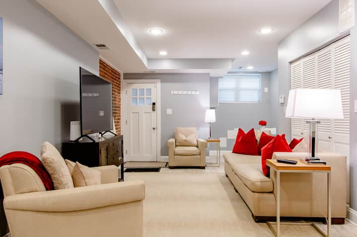 Modern Private Apartment In Historic Home - Edgewood, Washington DC