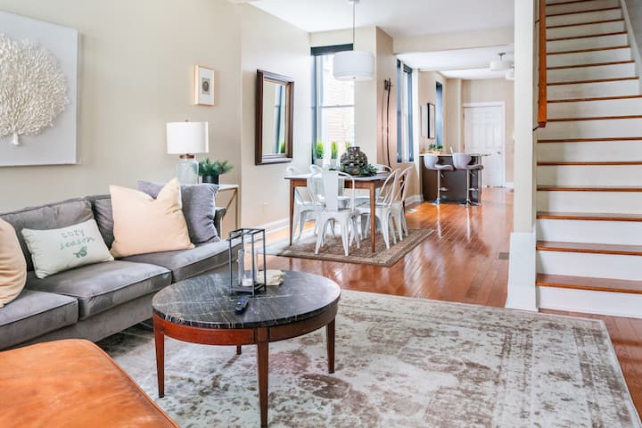 Walk To Midtown From Contemporary Uptown Harrisburg Home - Harrisburg, PA