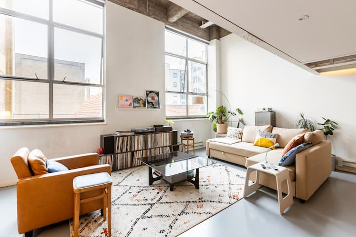 Converted Warehouse Loft Apartment - King's Cross station - London