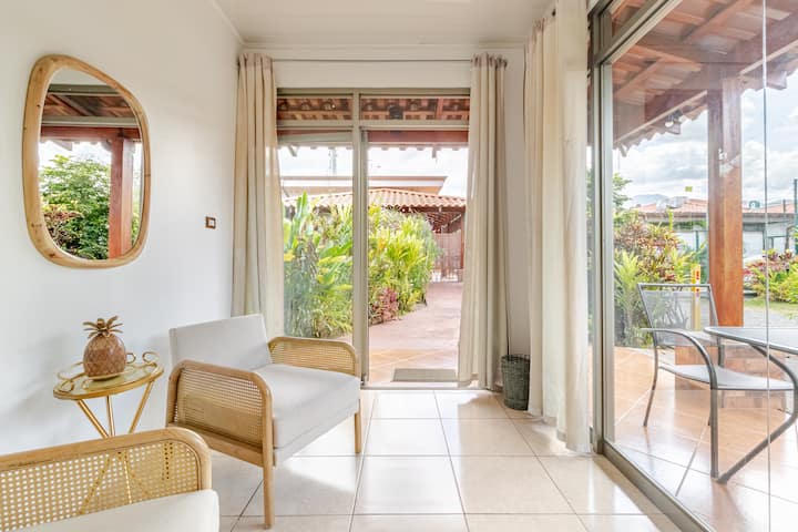 *Arenal Love* Perfect Couple Getaway With A/c - La Fortuna