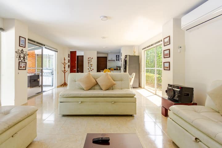 Linda Casa 4 Habitaciones Y Piscina Privada - Ricaurte