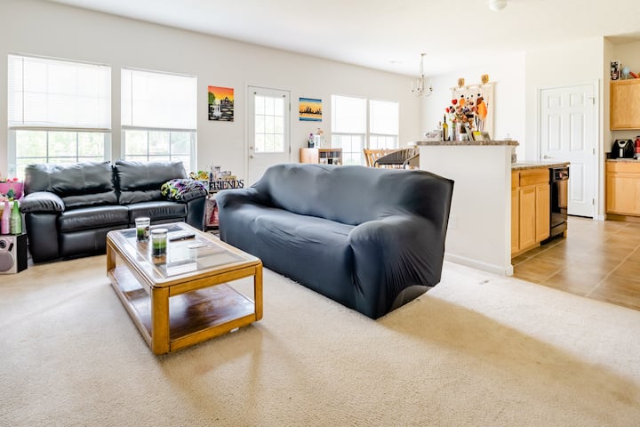 Cozy Loveland Home - Loveland, OH