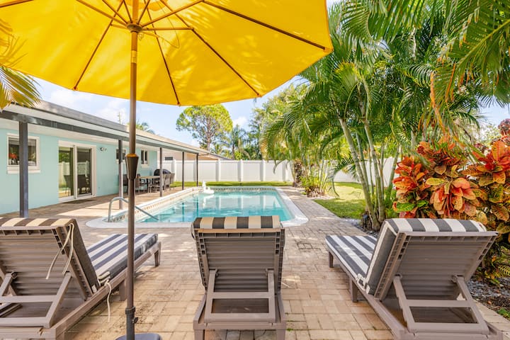 Tropical Delray Beach Villa With Heated Pool - Delray Beach, FL
