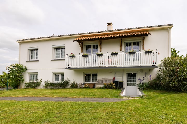 Gîte Dans Un Cadre Champêtre Proche Du Puy Du Fou - Les Epesses