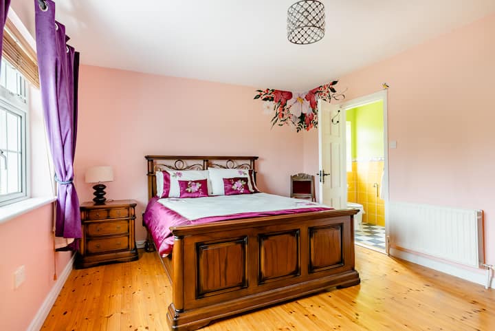 Gortnamacken House B&b +353877652858 - Loughrea