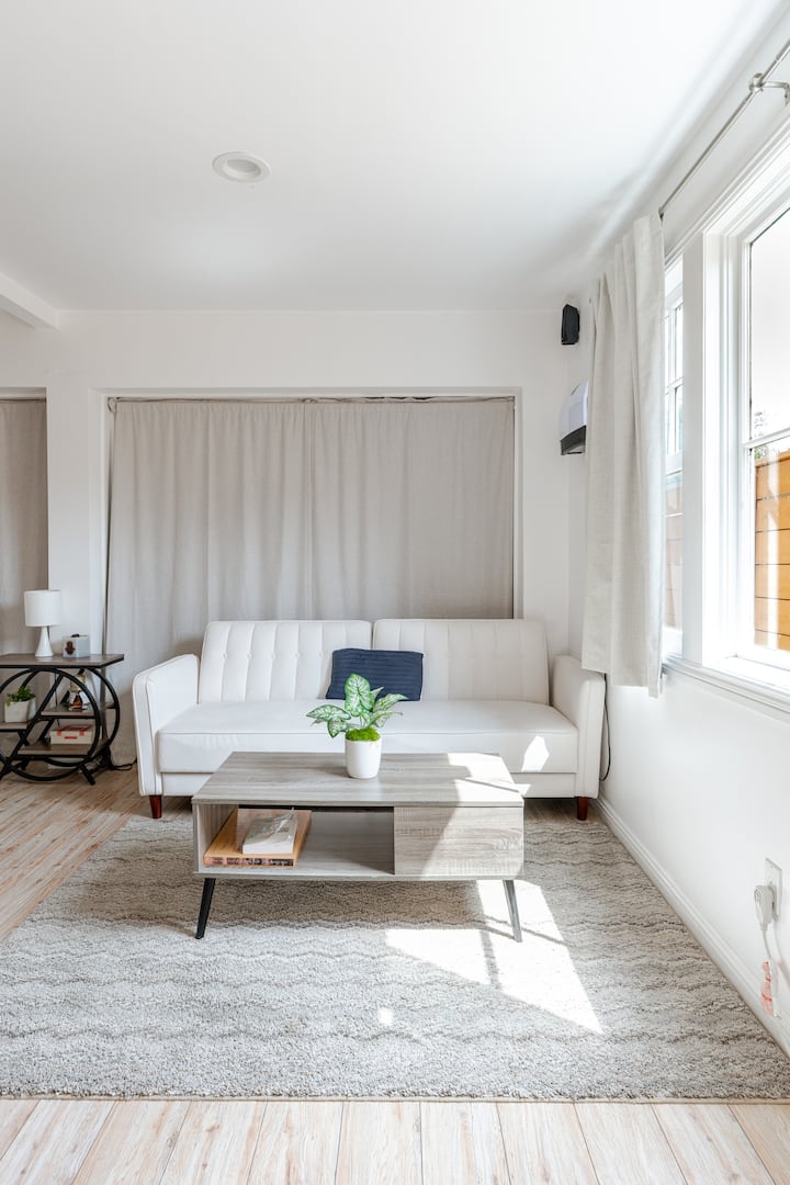 Chic La Studio • Pool • Patio • Free Parking • B.h - Beverly Hills, CA