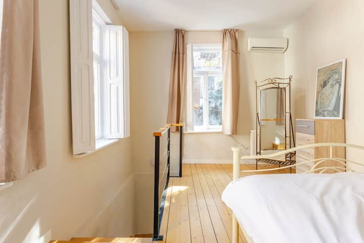 Duplex #A Few Steps From Rustaveli Avenue - Tbilisi