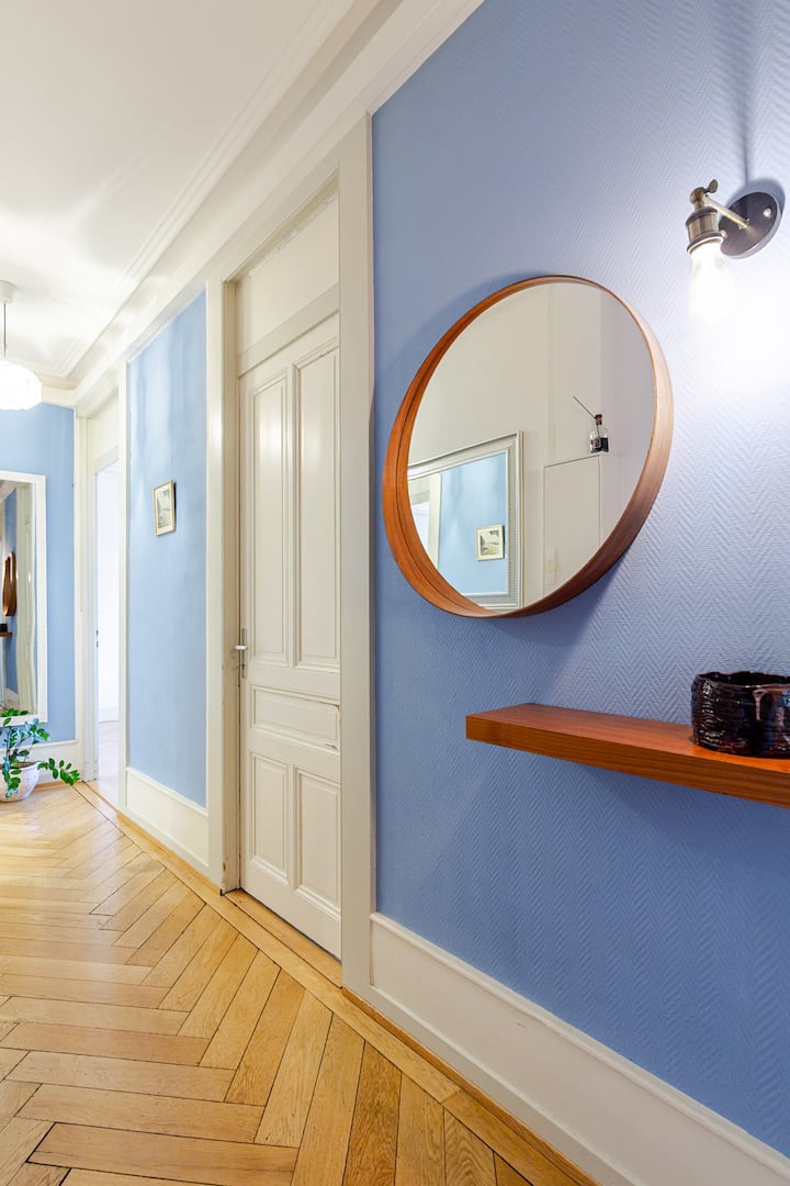 Central Two-bedroom Apartment - Cenevre, İsviçre