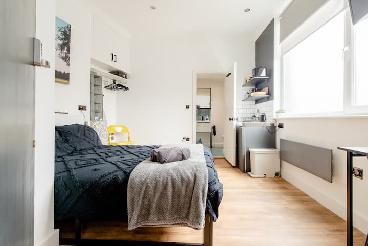 Guest Suite W/ Kitchenette & Ensuite - Londres