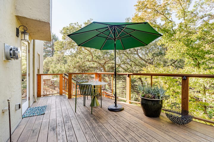 Peaceful North Berkeley In-law Overlooking Creek - Berkeley, CA