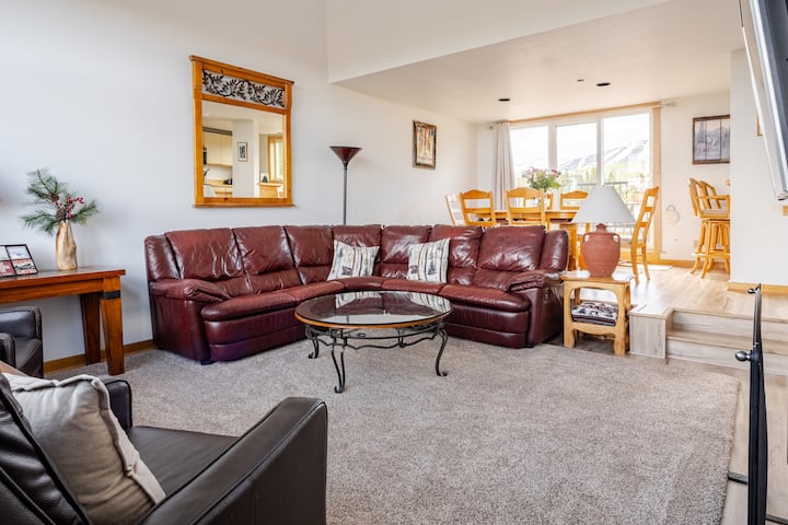 Best Location & Mt Views, 3bdrm, 3 Bth, Elevator - Winter Park, CO