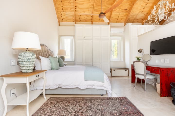 Luxury 2 Bed Villa & Pool, Sandstone, Franschhoek - Franschhoek