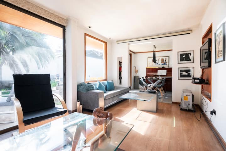 Tranquila Pieza En Vitacura - Las Condes