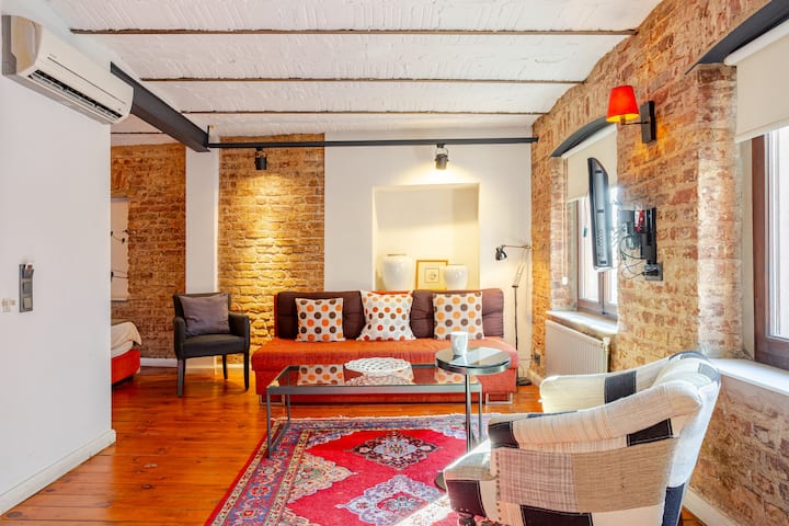 Galata Fourth Floor Apartment - Karaköy