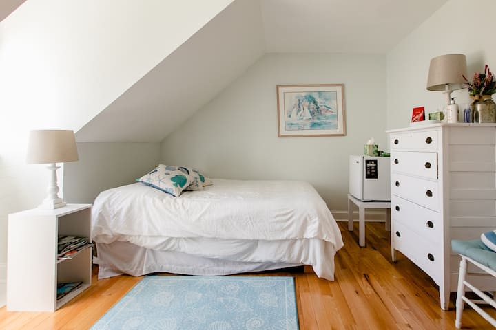 Lovely Room In A Private Home Near The Beach - Newburyport, MA