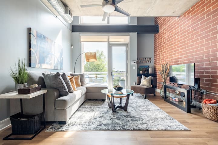 Uptown Charlotte Loft Near Bank Of America Stadium - Charlotte, NC