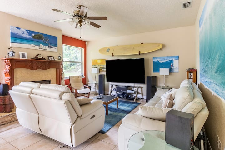 Villa Nirvana Tropicale (Brand New Kitchen & Bath) - Cocoa, FL