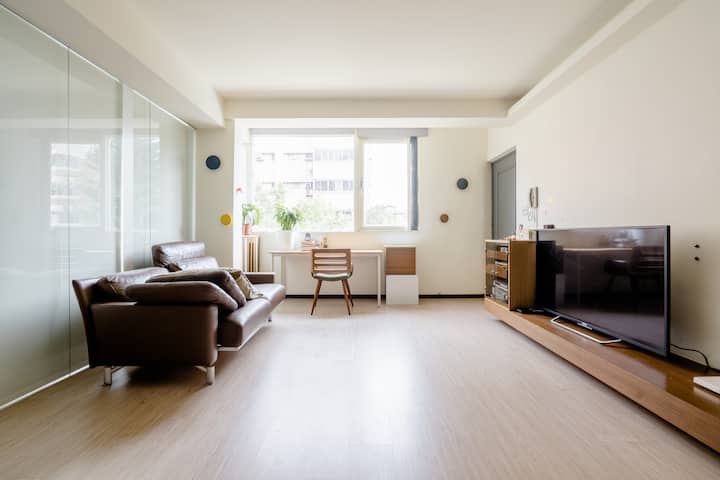 Study Studio獨立衛浴 (Personal Bathroom )WIfi.4樓 無電梯 - 內湖區
