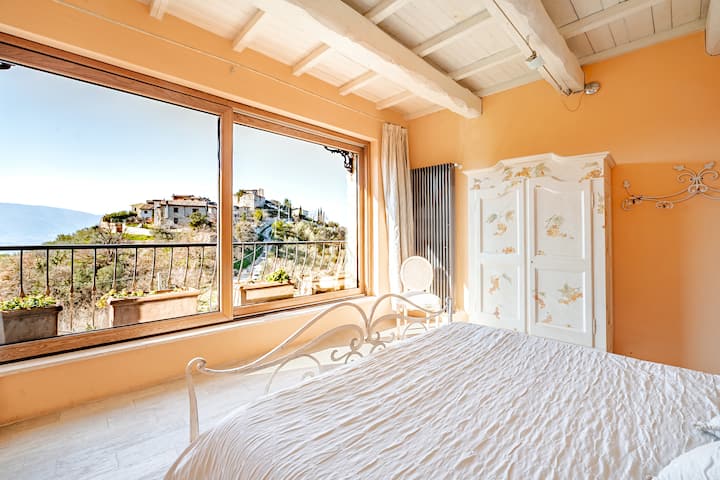 Barbagatto: A Beautiful Tower With A View And A Swimming Pool - Spoleto