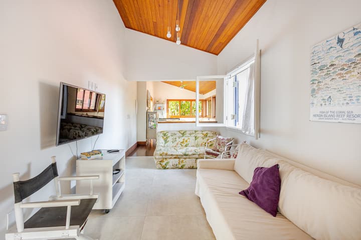 Charme E Conforto No Centrinho De Juquehy - São Sebastião