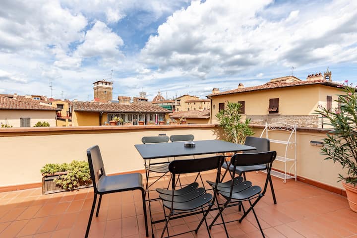 Tornabuoni Apartment View | 40 Mq Di Terrazza 3bdr - Florence