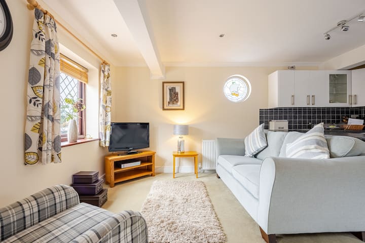 The Annexe: A Beautiful 1-bed In Rock, Cornwall - Polzeath Beach