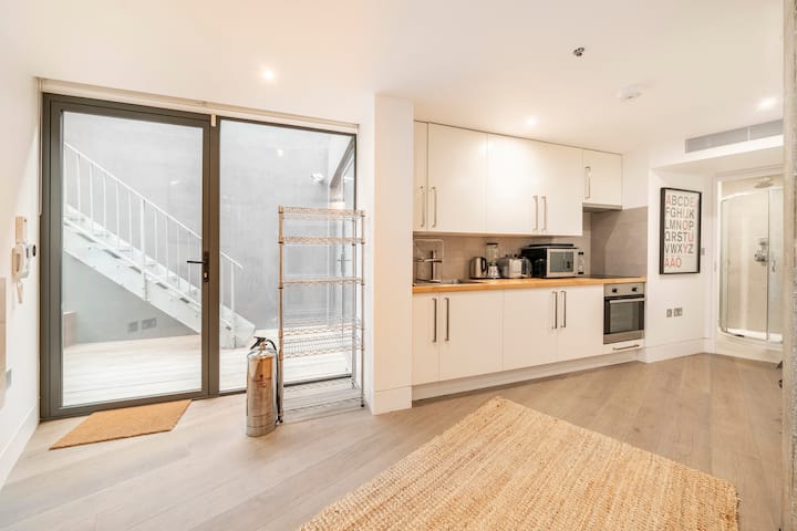 Cool, Entire Studio Flat Camden Nw1, Own Entrance - Marylebone