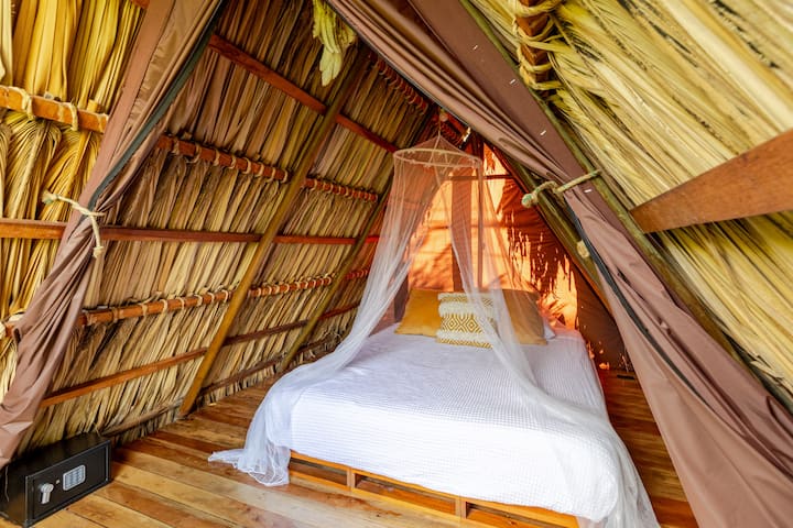 *1 Arenal Tribü- Eco Glamping Downtown Fortuna* - La Fortuna
