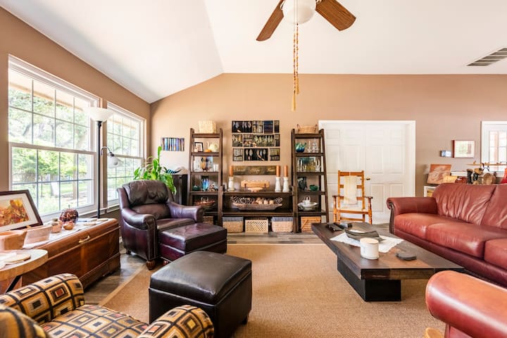 100 Oaks B&b - Country Home - Resort Living - Leander, TX