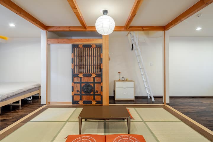 関空直結で日本庭園広がる静かなロケーション / 2階 - Osaka, Japan