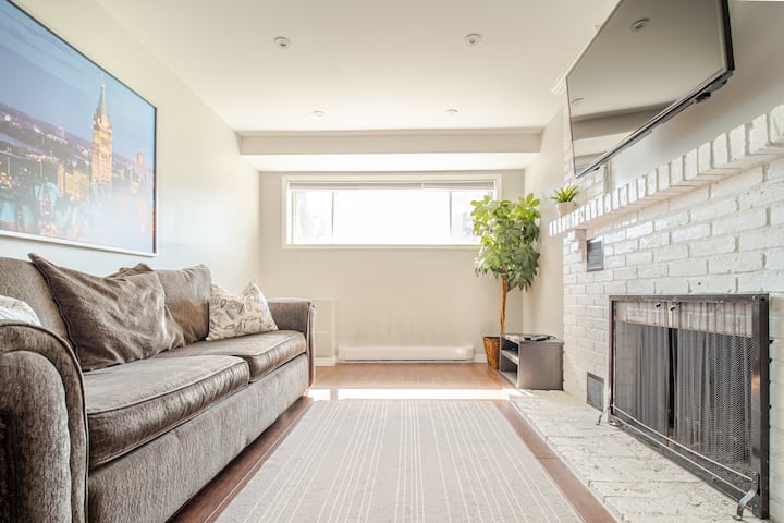 Stylish Clean 1bdrm 10min To Ottawa - Gatineau