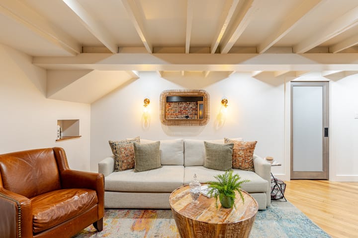Luxury Historic Apartment On The Brick Streets - Nacogdoches, TX