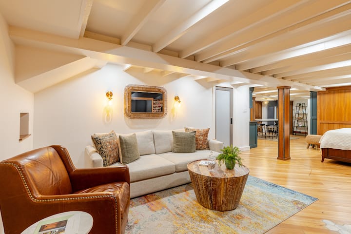 Luxury Historic Apartment On The Brick Streets - Nacogdoches, TX
