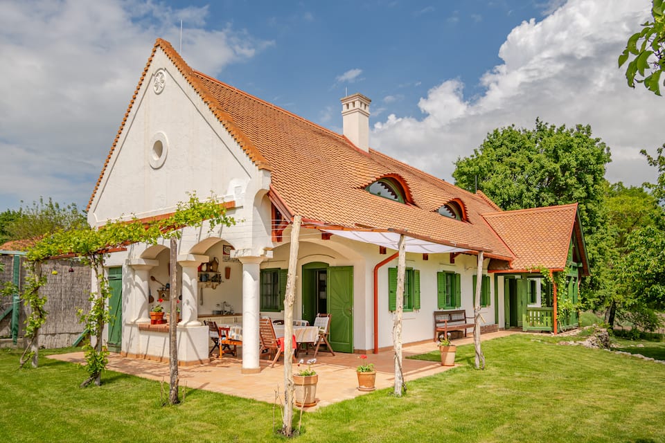 Hungary Vacation Rentals (4.9 out of 5) - Airbnb