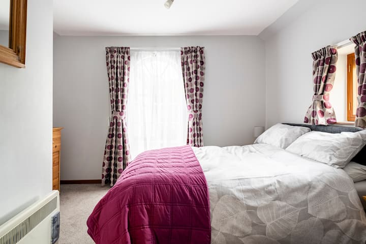 Lovely Self Contained One Bedroom Apartment. - Cambridgeshire