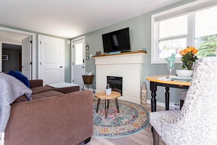 Squid Cove Cottage On Ocean - Nova Scotia