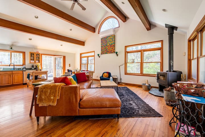 Peaceful Country Farmhouse - Saugerties, NY