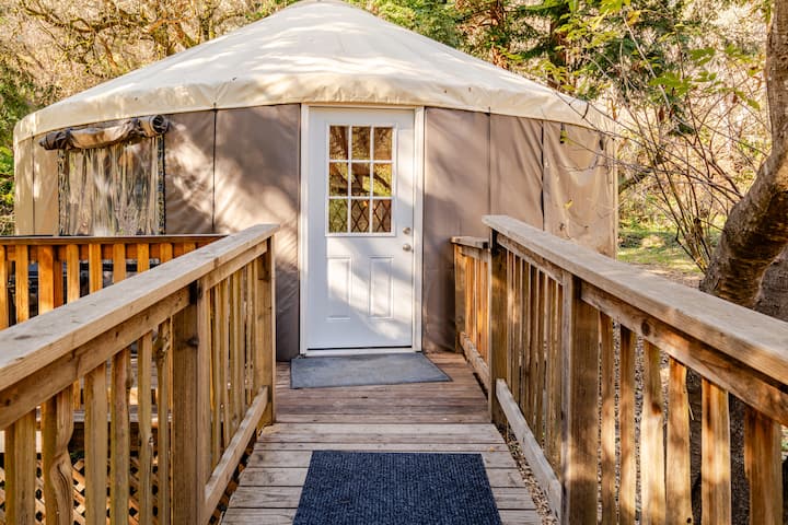 Serenity Yurt At Venture Retreat Center, Pescadero - Pescadero, CA