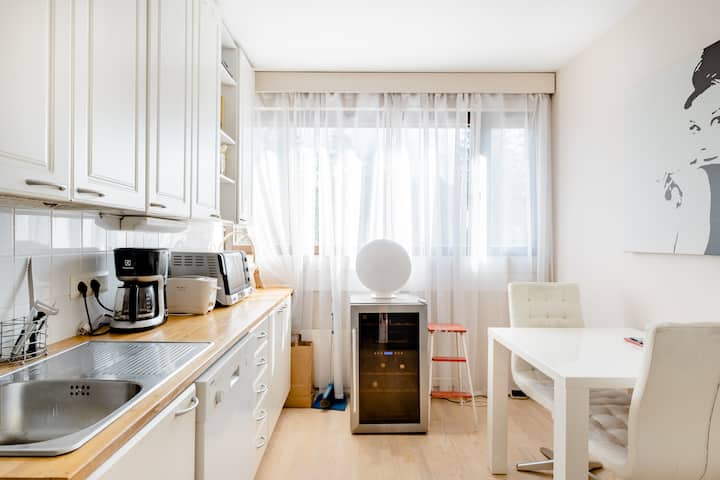 21 Minutes From Helsinki City: Nice Room And Area - Espoo
