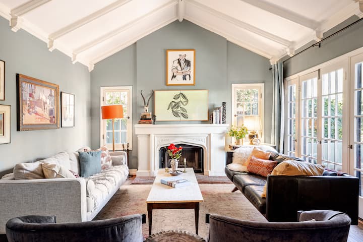 Gorgeous Hideaway With Swimming Pool - Ladera Heights, CA