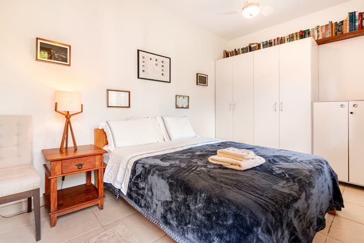 Suíte Com Cama Queen, Alto Da Boa Vista - São Paulo