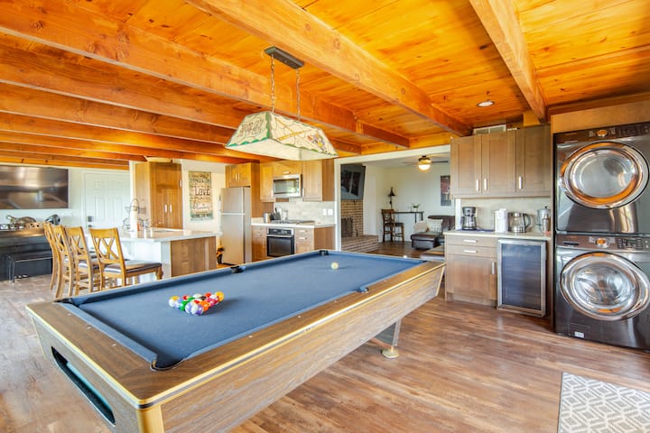 San Diego Retreat ·Jacuzzi + Billiards +Sleeps 12! - 埃爾卡洪