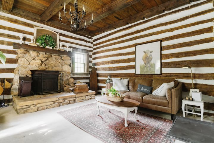 Rustic Log Cabin Minutes From River And Lake - Mayo River State Park, Mayodan