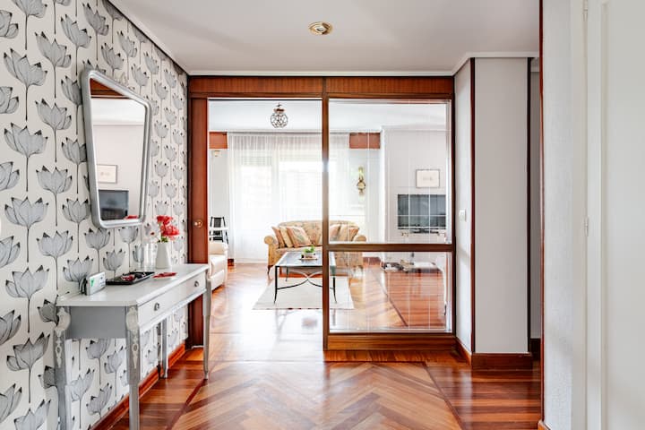 Siente Bilbao - Feel At Home - Parking Gratis - Bilbao