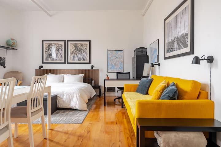 Spacious Sunny Loft In Brooklyn - Brooklyn, NY