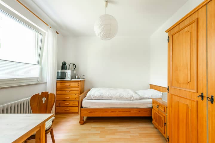 Private Room & Dedicated Bathroom, Good Transit - Munich